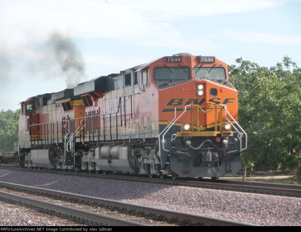 BNSF 7544 West